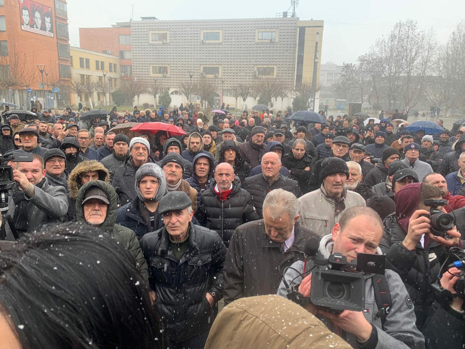 “Poshtë Zajednica”, protesta kundër formimit të Asociacionit – Tetova Sot “Poshtë Zajednica”, protesta kundër formimit të Asociacionit – Tetova Sot
