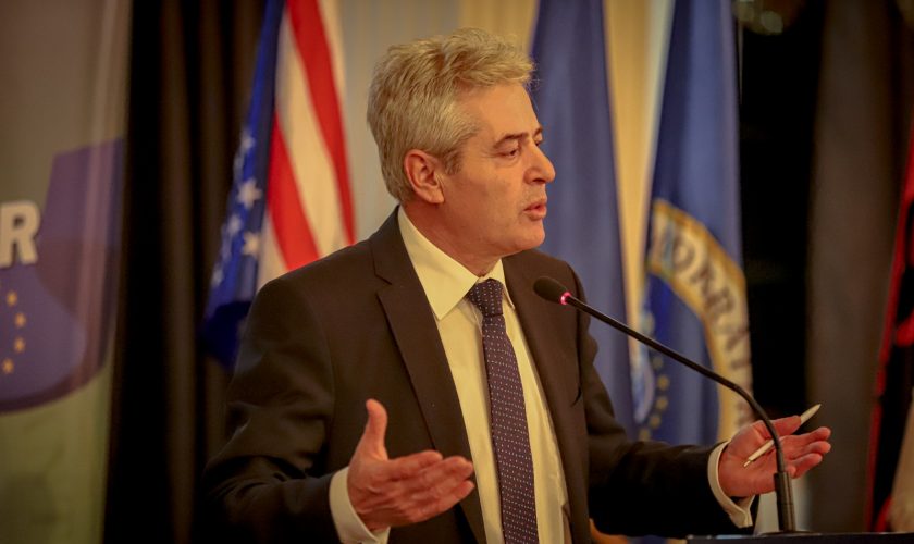 “Ku kanë qeverisur gratë, më mirë më ka dalë” | Ali Ahmeti: Pse, çka ju ... “Ku kanë qeverisur gratë, më mirë më ka dalë” | Ali Ahmeti: Pse, çka ju ...