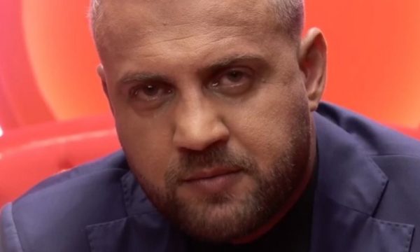 Tha se është me tumor, Luizi sqaron të vërtetën: Është historia e një ... Tha se është me tumor, Luizi sqaron të vërtetën: Është historia e një ...