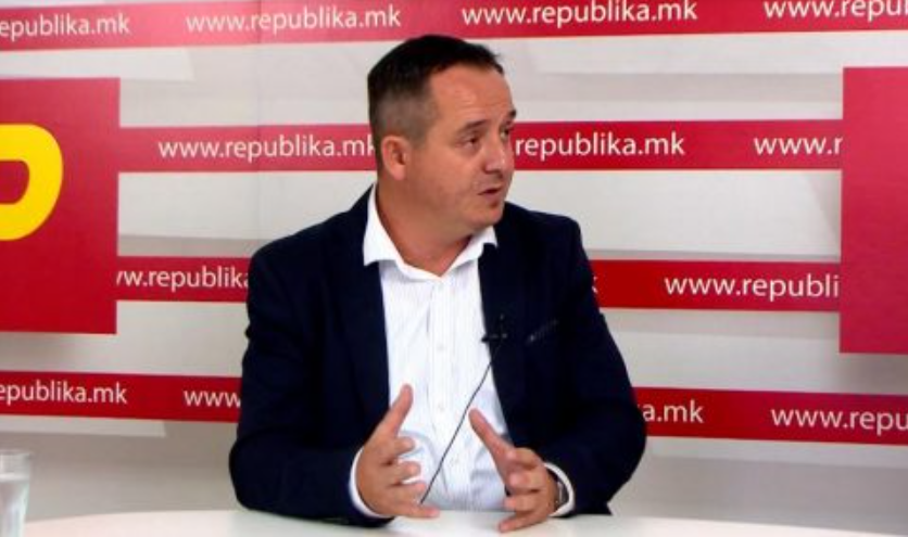 Mjeku Nikollov: Kam frikë se do të ngelemi pa personel mjekësor, nuk ka ... Mjeku Nikollov: Kam frikë se do të ngelemi pa personel mjekësor, nuk ka ...