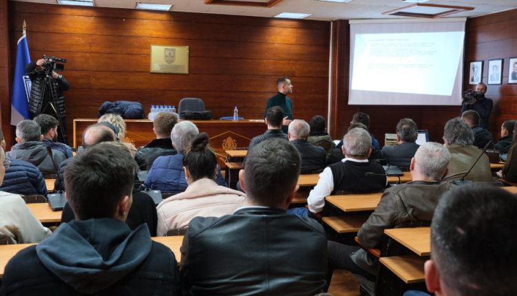 Komuna e Gostivarit organizoi Ligjëratë ngritjen e cilësisë së ... Komuna e Gostivarit organizoi Ligjëratë ngritjen e cilësisë së ...