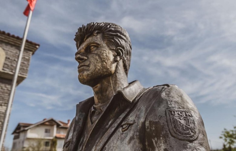 Sot përkujtohen heroi Ilaz Kodra, 42 dëshmorë dhe mbi 280 martirë ... Sot përkujtohen heroi Ilaz Kodra, 42 dëshmorë dhe mbi 280 martirë ...