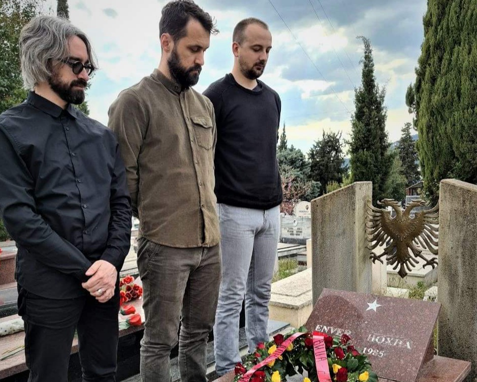 Dimitar Apasiev sqaron vizitën e tij te vari i Enver Hoxhës – Tetova Sot