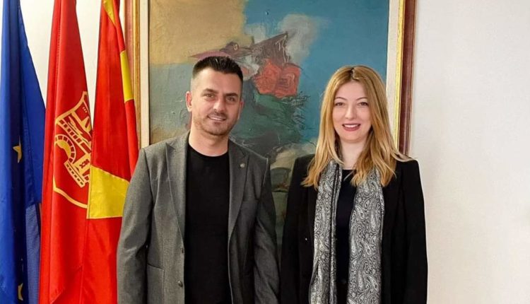 Jep dorëheqje drejtori NP parqe dhe gjelbërim e Shkup, Zuhejr Rexhepi ... Jep dorëheqje drejtori NP parqe dhe gjelbërim e Shkup, Zuhejr Rexhepi ...