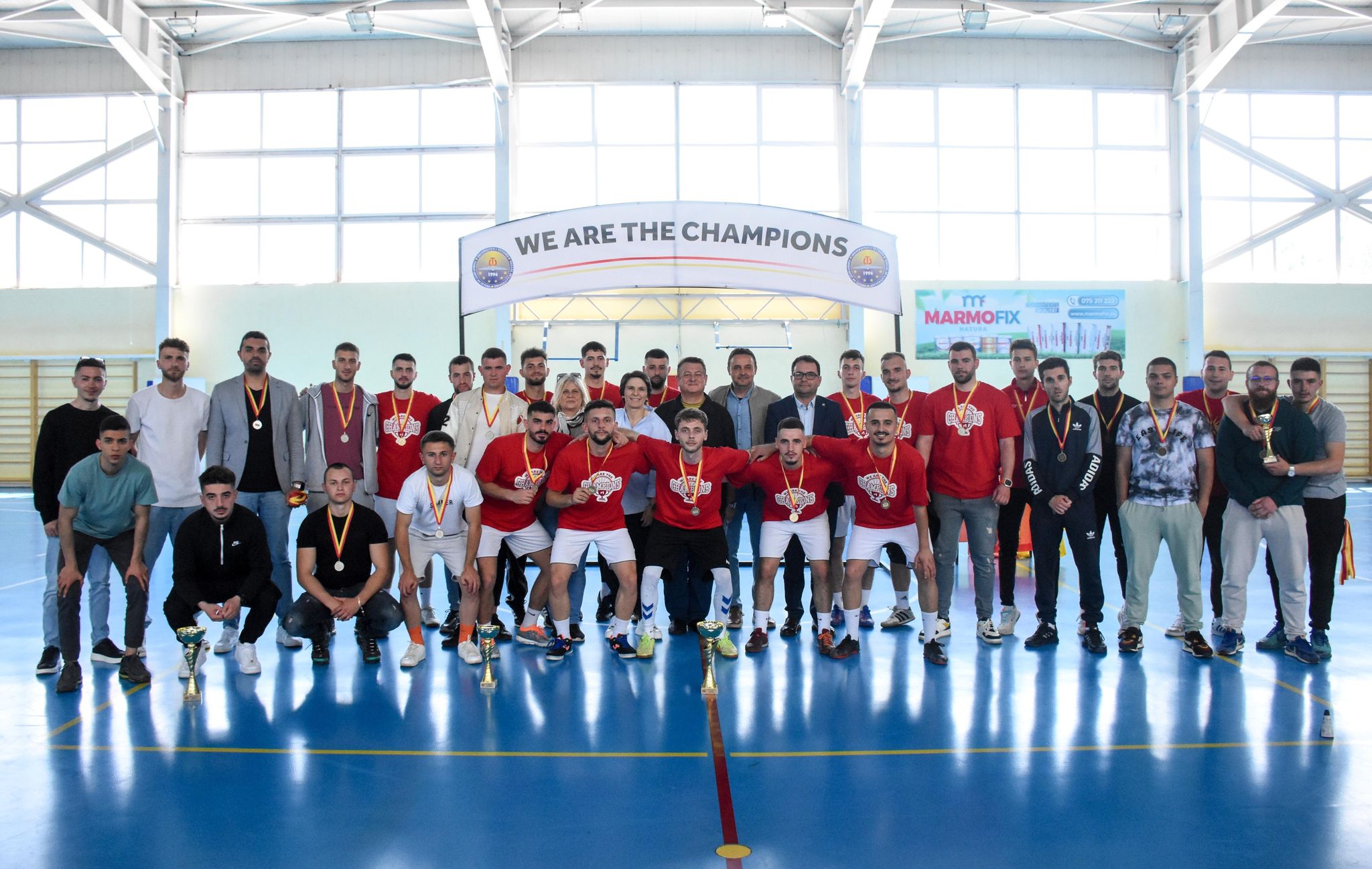 Ekipi i futbollit të UT-së në futsall shpallet kampion i Ligës ... Ekipi i futbollit të UT-së në futsall shpallet kampion i Ligës ...