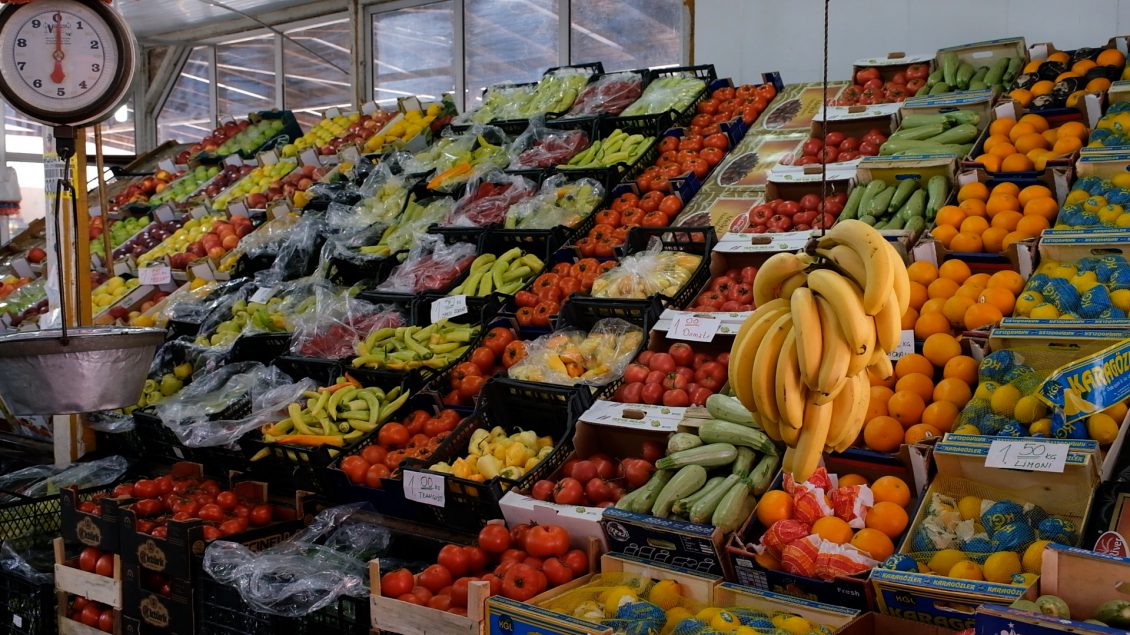 Maqedoni, zvogëlohet blerja dhe shitja e produkteve bujqësore – Tetova Sot Maqedoni, zvogëlohet blerja dhe shitja e produkteve bujqësore – Tetova Sot
