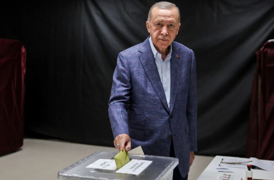 The Guardian: Fitorja e Erdoganit mund ta përkeqësojë ekonominë ... The Guardian: Fitorja e Erdoganit mund ta përkeqësojë ekonominë ...