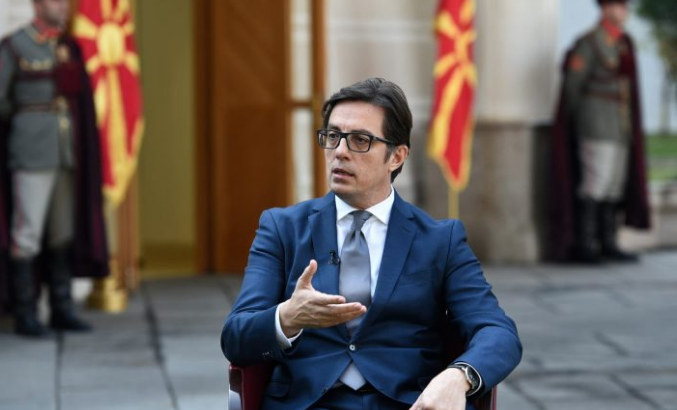 Pendarovski nënshkroi Dekretin mbi ligjet për ndërtimin e korridoreve 8 ... Pendarovski nënshkroi Dekretin mbi ligjet për ndërtimin e korridoreve 8 ...