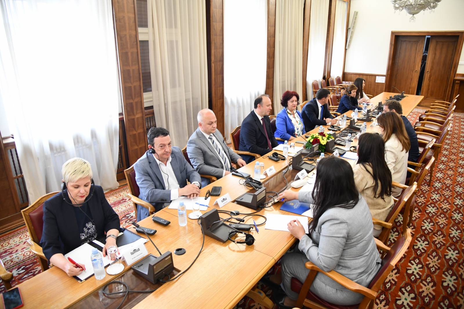 AlternAtivA: Takim i Kryetarit Gashi me Grupin e Miqësisë Maqedoni e ... AlternAtivA: Takim i Kryetarit Gashi me Grupin e Miqësisë Maqedoni e ...