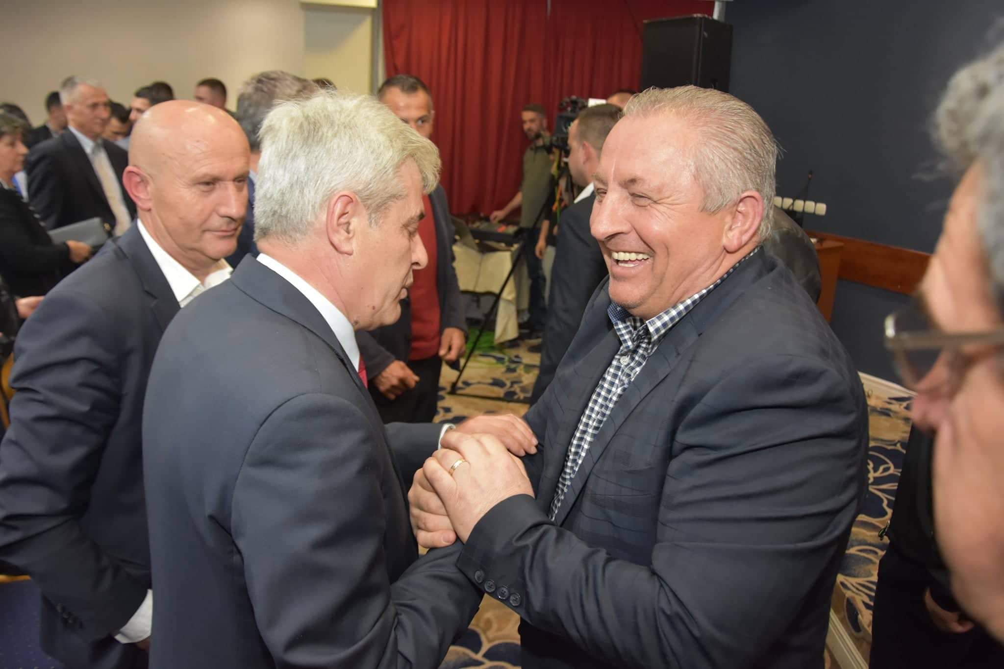 Qoku mendon se vjen era hapsane, Ramiz Merko funksionari i parë i BDI ...