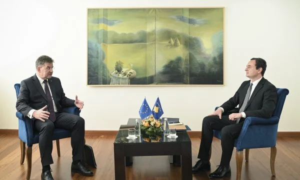 Kurti – Lajçakut: Masat ndëshkuese të BE-së ndaj Kosovës janë të ... Kurti – Lajçakut: Masat ndëshkuese të BE-së ndaj Kosovës janë të ...
