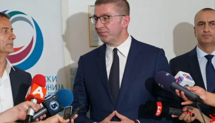 Kundër ndryshimeve kushtetuese! Mickoski: Zgjidhja të shkojmë në ... Kundër ndryshimeve kushtetuese! Mickoski: Zgjidhja të shkojmë në ...