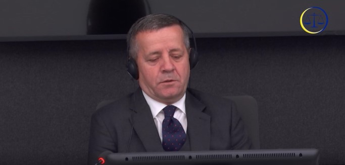 Mbrojtja e Thaçit fillon marrjen në pyetje të ish-komandant Remit ... Mbrojtja e Thaçit fillon marrjen në pyetje të ish-komandant Remit ...