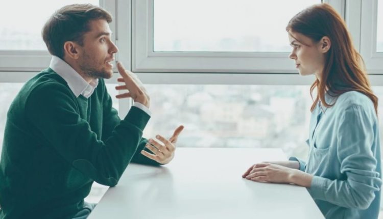 A dini si ta dalloni një frikacak në kohët moderne? Kushtojini vëmendje ...