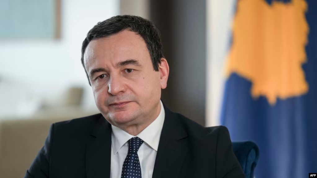 Analistët e vlerësojnë si tendencë për përçarje përzierjen e Kurtit në ... Analistët e vlerësojnë si tendencë për përçarje përzierjen e Kurtit në ...
