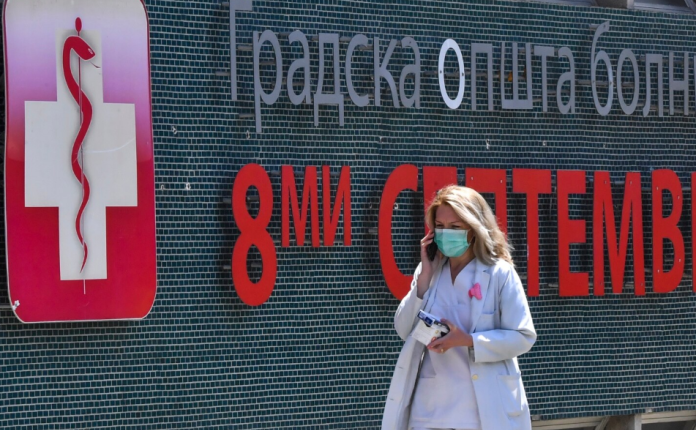 Mjekët kërkojnë rritje pagash e pacientët shërbime – Tetova Sot Mjekët kërkojnë rritje pagash e pacientët shërbime – Tetova Sot