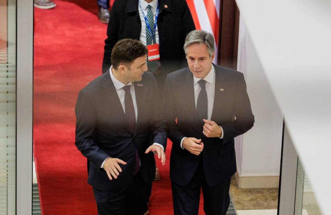 Bujar Osmani, i vetmi ministër i Jashtëm të cilin e ka vizituar një ... Bujar Osmani, i vetmi ministër i Jashtëm të cilin e ka vizituar një ...
