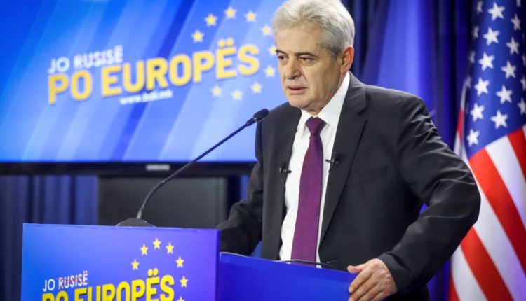 Ali Ahmeti një nga figurat politike me besimin më të lartë të ... Ali Ahmeti një nga figurat politike me besimin më të lartë të ...
