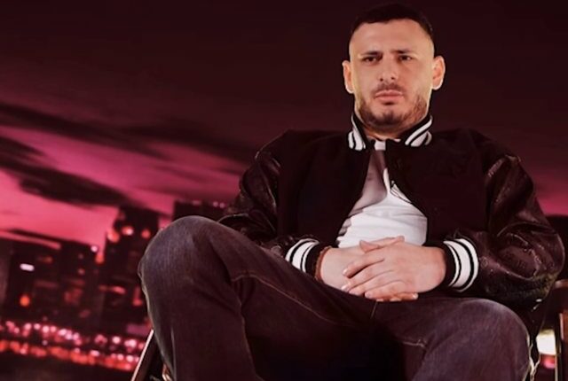Dijonis Biba shpallet fituesi i edicionit të parë të “Ferma VIP ... Dijonis Biba shpallet fituesi i edicionit të parë të “Ferma VIP ...