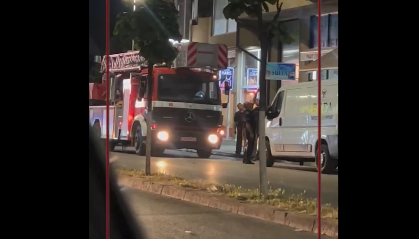Tentim për vetvrasje në Tetovë, dikush dëshiron hidhet nga ndërtesa ...