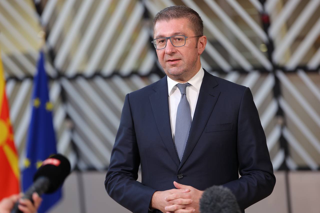 Mickoski nga Brukseli: Procesi i integrimit në BE duhet të bazohet në ... Mickoski nga Brukseli: Procesi i integrimit në BE duhet të bazohet në ...
